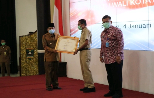 Lagi, Sijunjung Raih Penghargaan Kabupaten Peduli HAM - Forum Sumbar