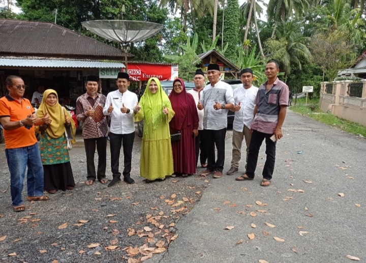 Nevi Zuairina Kunjungi Tiga Ruas Jalan Aspirasi Masyarakat di Padang Pariaman - Forum Sumbar